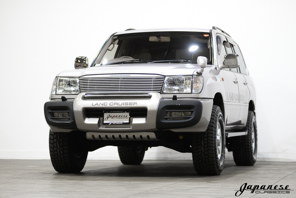 1998 Toyota Land Cruiser V8 – Japanese Classics