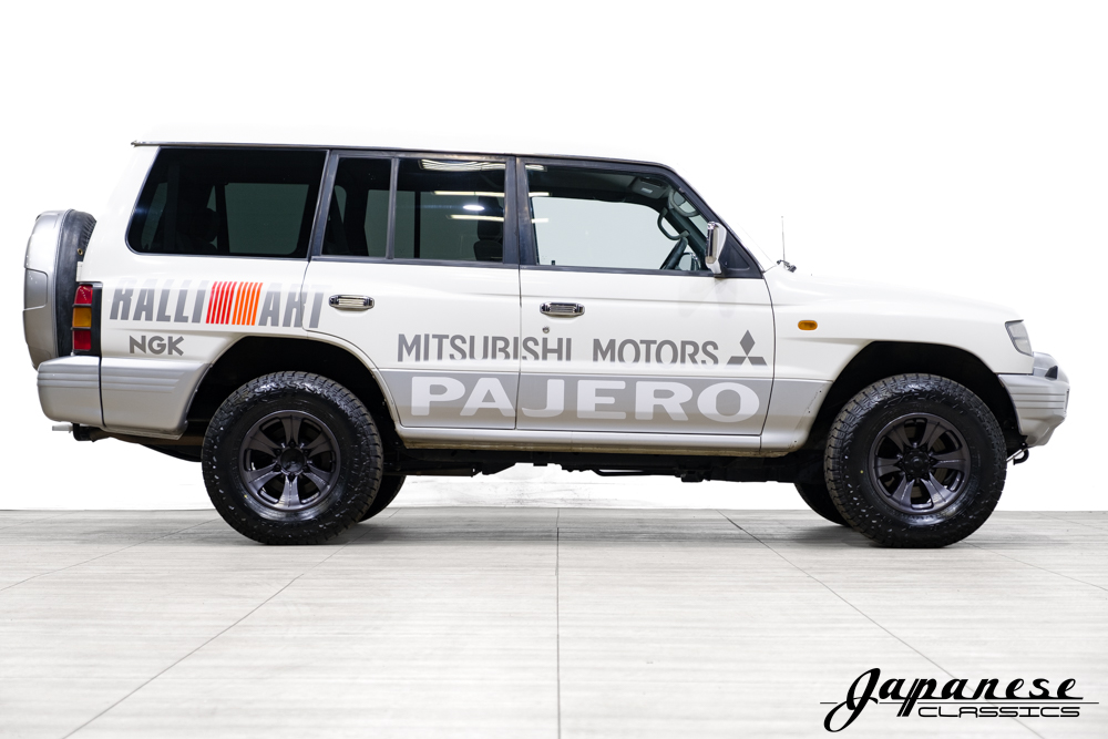Pajero Sfx Modified