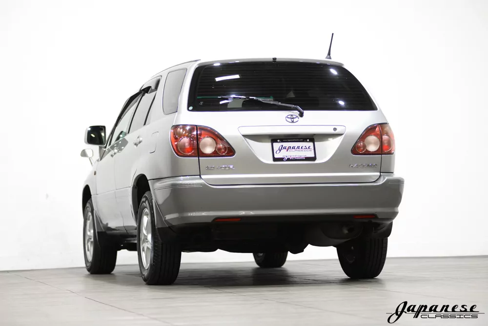 2000 Toyota Harrier – Japanese Classics
